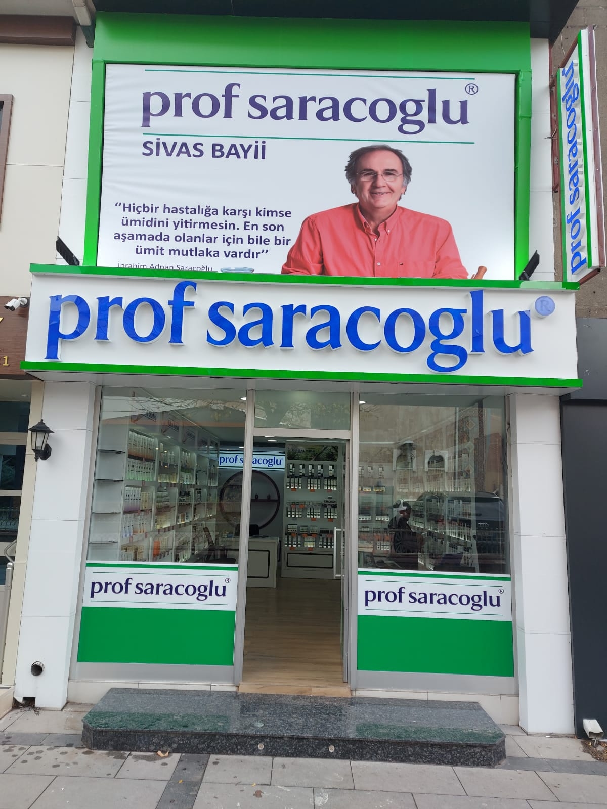 Prof.Dr.İbrahim Adnan SARAÇOĞLU Resmi Web Sitesi